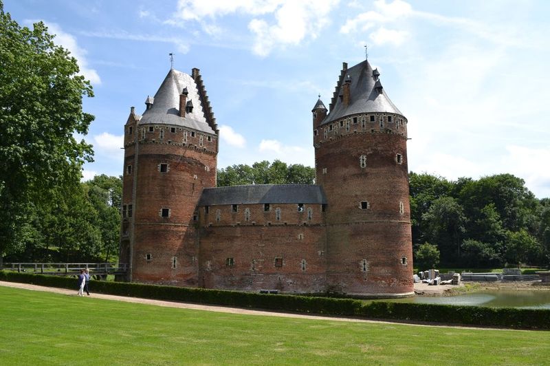 VINCI Facilities Belgium signs an ESPC with the City of Beersel - Vinci ...